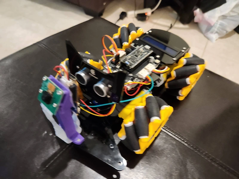 Robot Car With Vision Sensor V2 Face Control - Cranberry Grape | Cosmic Bee